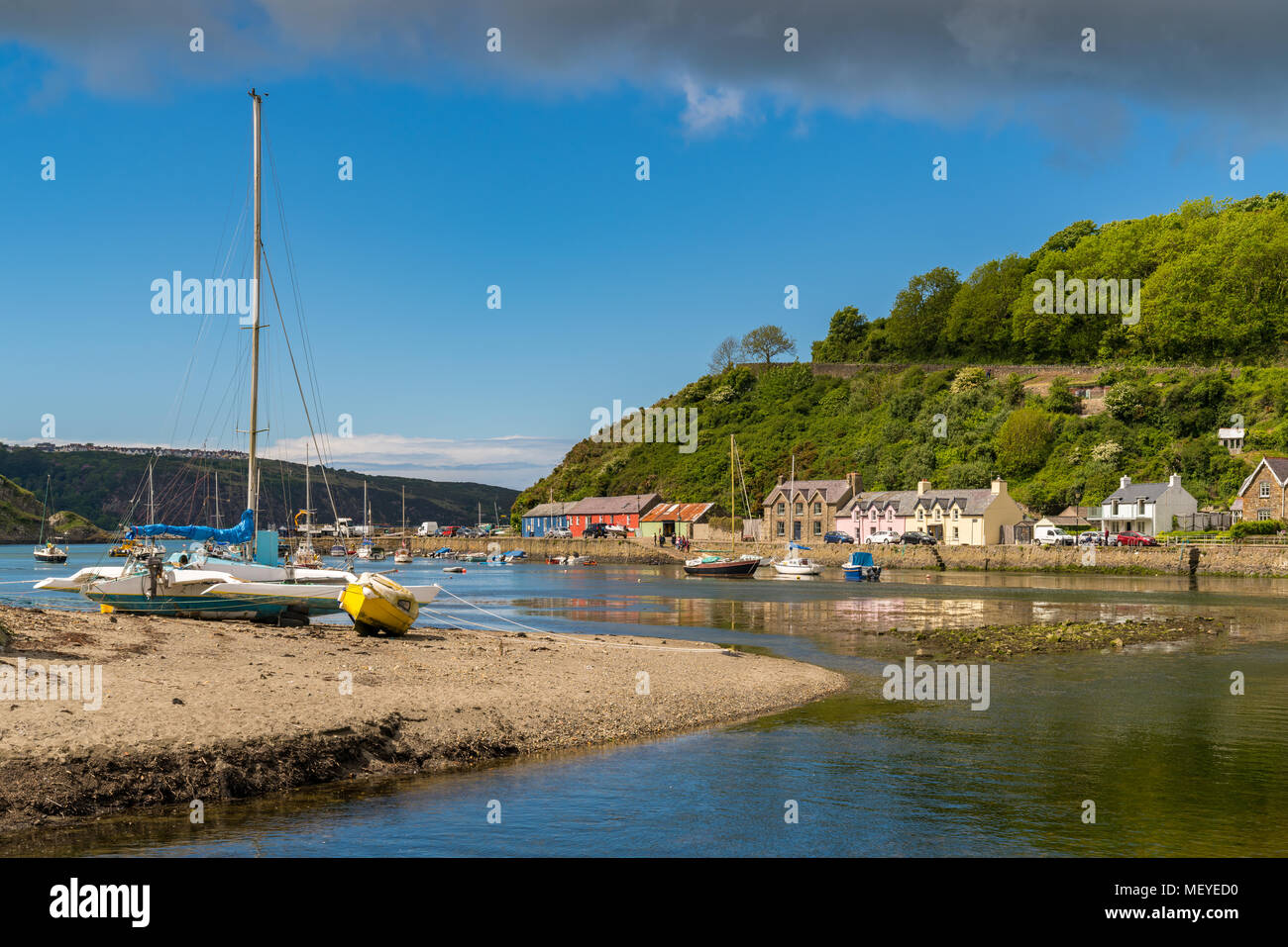 Fishguard wales hi-res stock photography and images - Alamy