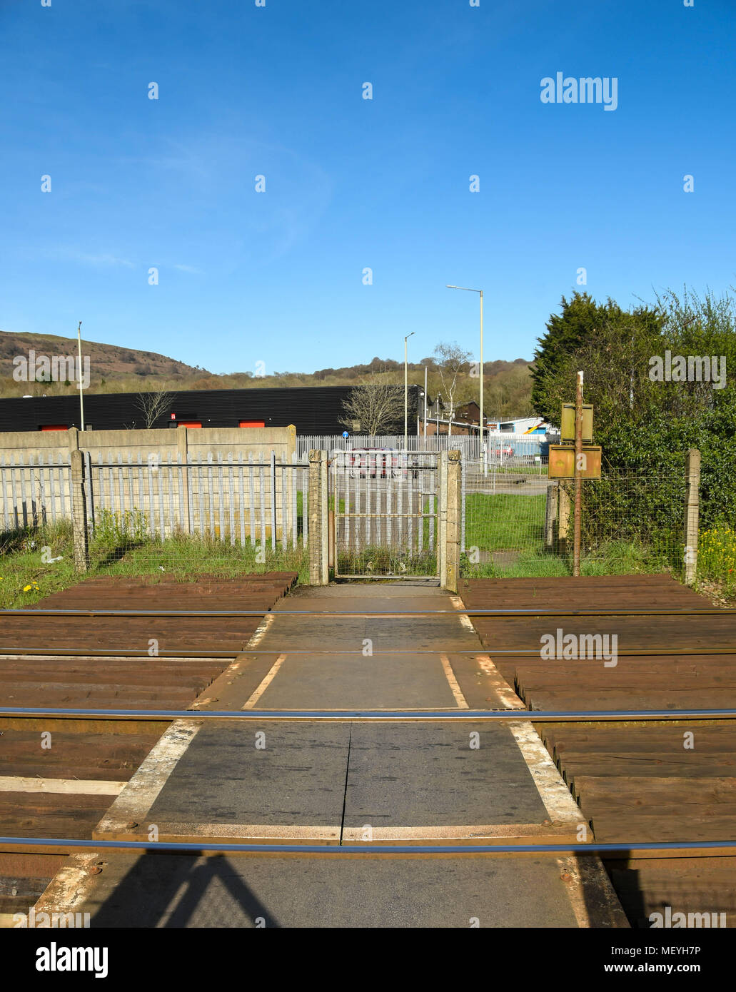 Public footpath crossing a railway hi-res stock photography and images ...
