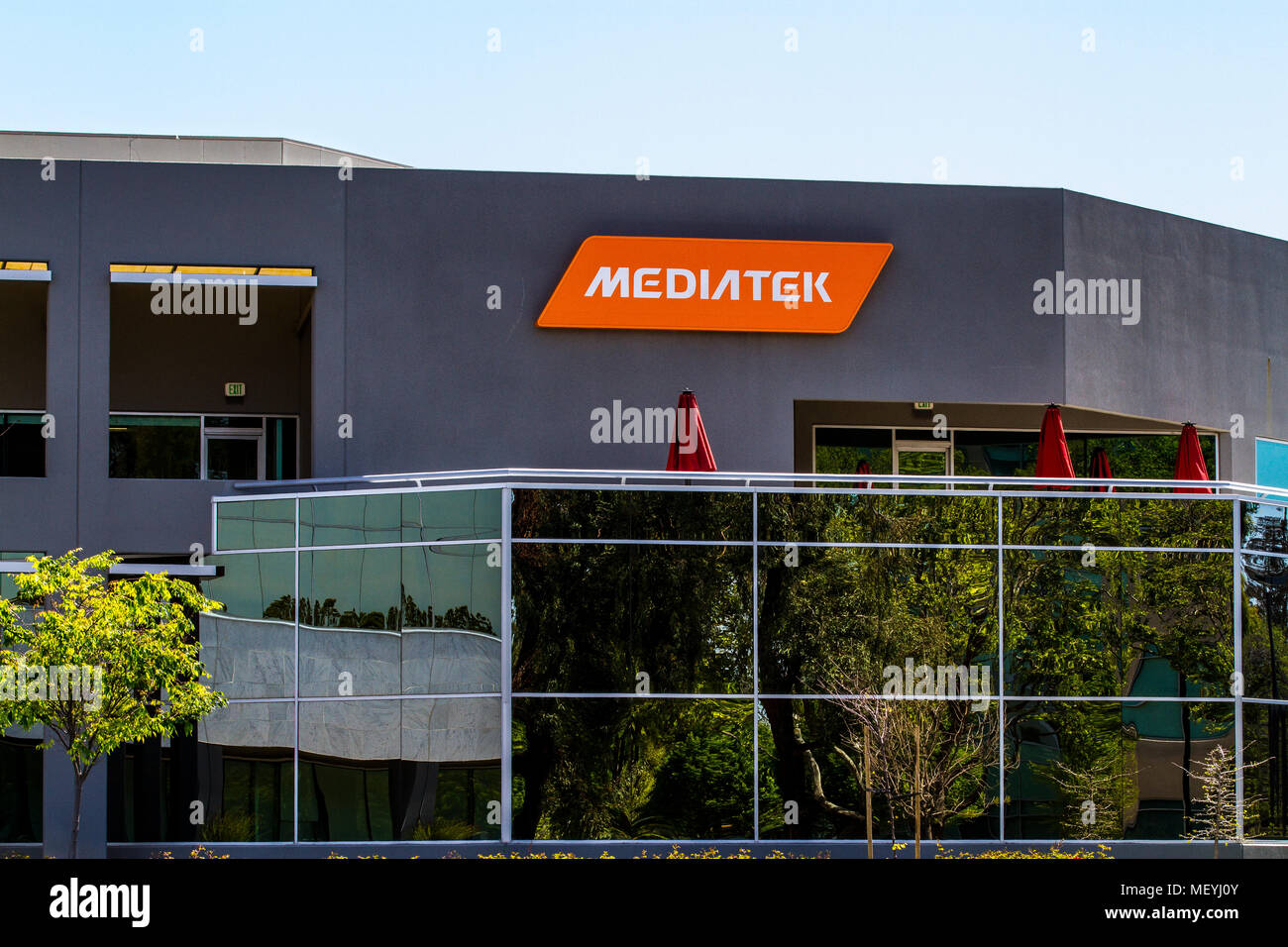 Semiconductor mediatek hi-res stock photography and images - Alamy