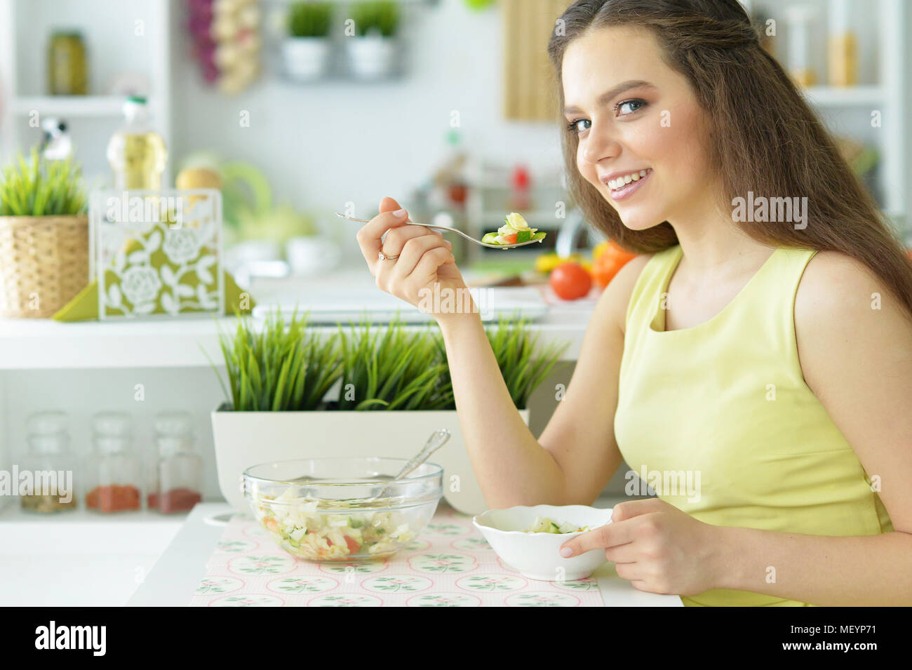 young girl in the kitchen Stock Photo - Alamy