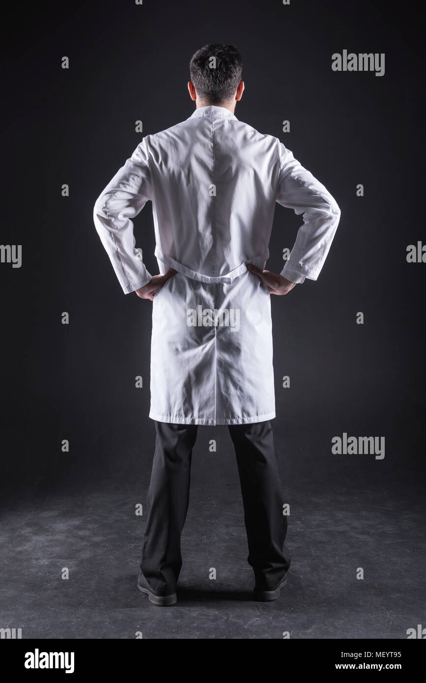 Professional male researcher standing in the lab Stock Photo - Alamy