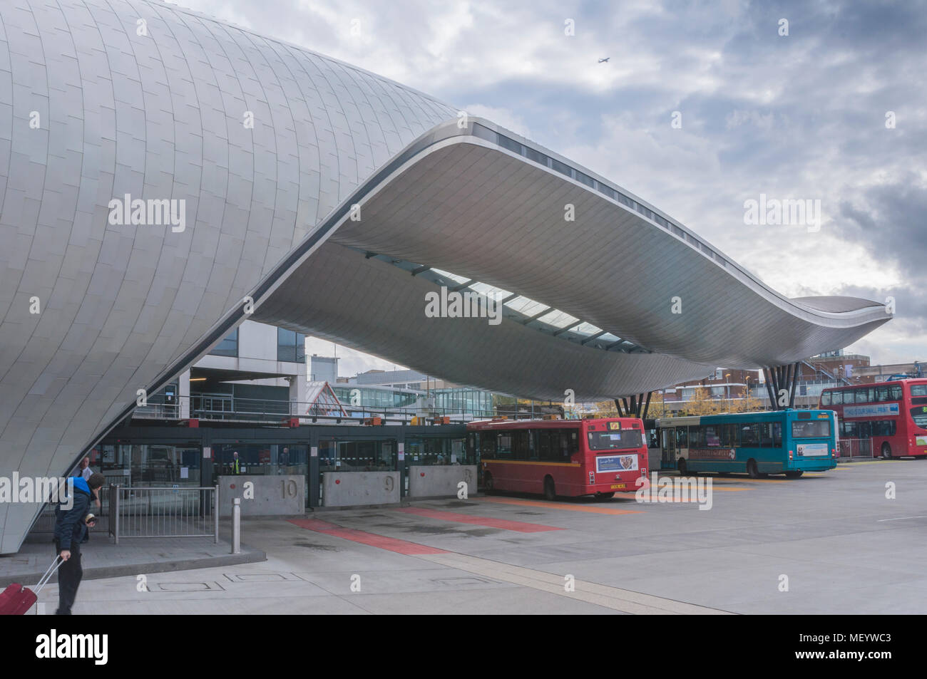 Architect designed bus shelter hi-res stock photography and images - Alamy