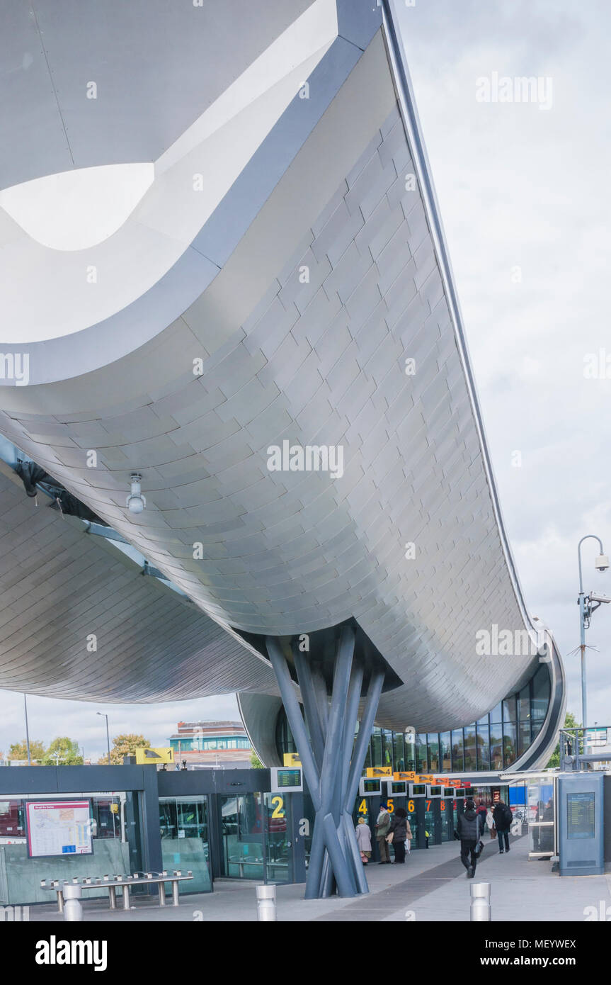Slough Bus Station by Bblur architects: Phillip Roberts Stock Photo - Alamy