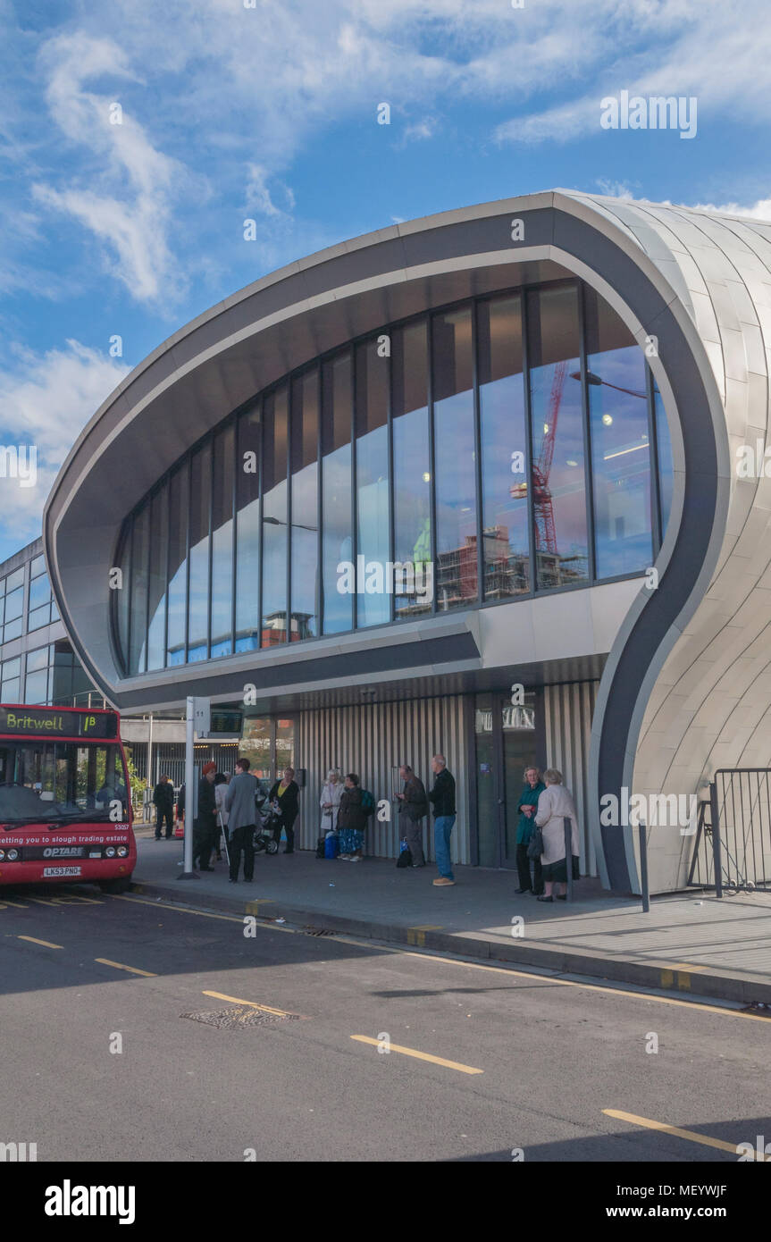 Slough Bus Station by Bblur architects: Phillip Roberts Stock Photo - Alamy