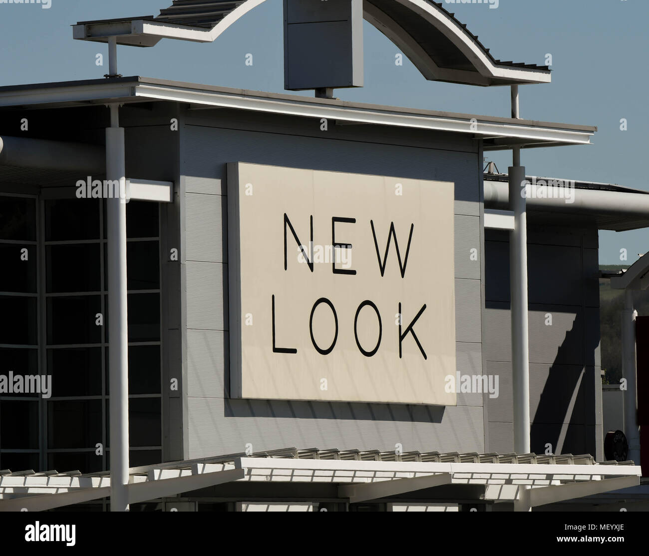 New look store hi-res stock photography and images - Alamy