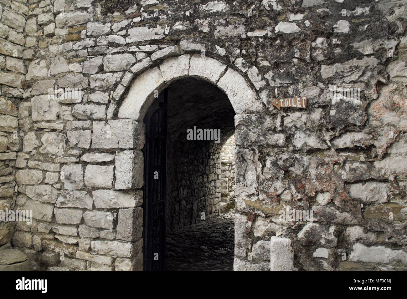 Medieval toilet hi-res stock photography and images - Alamy