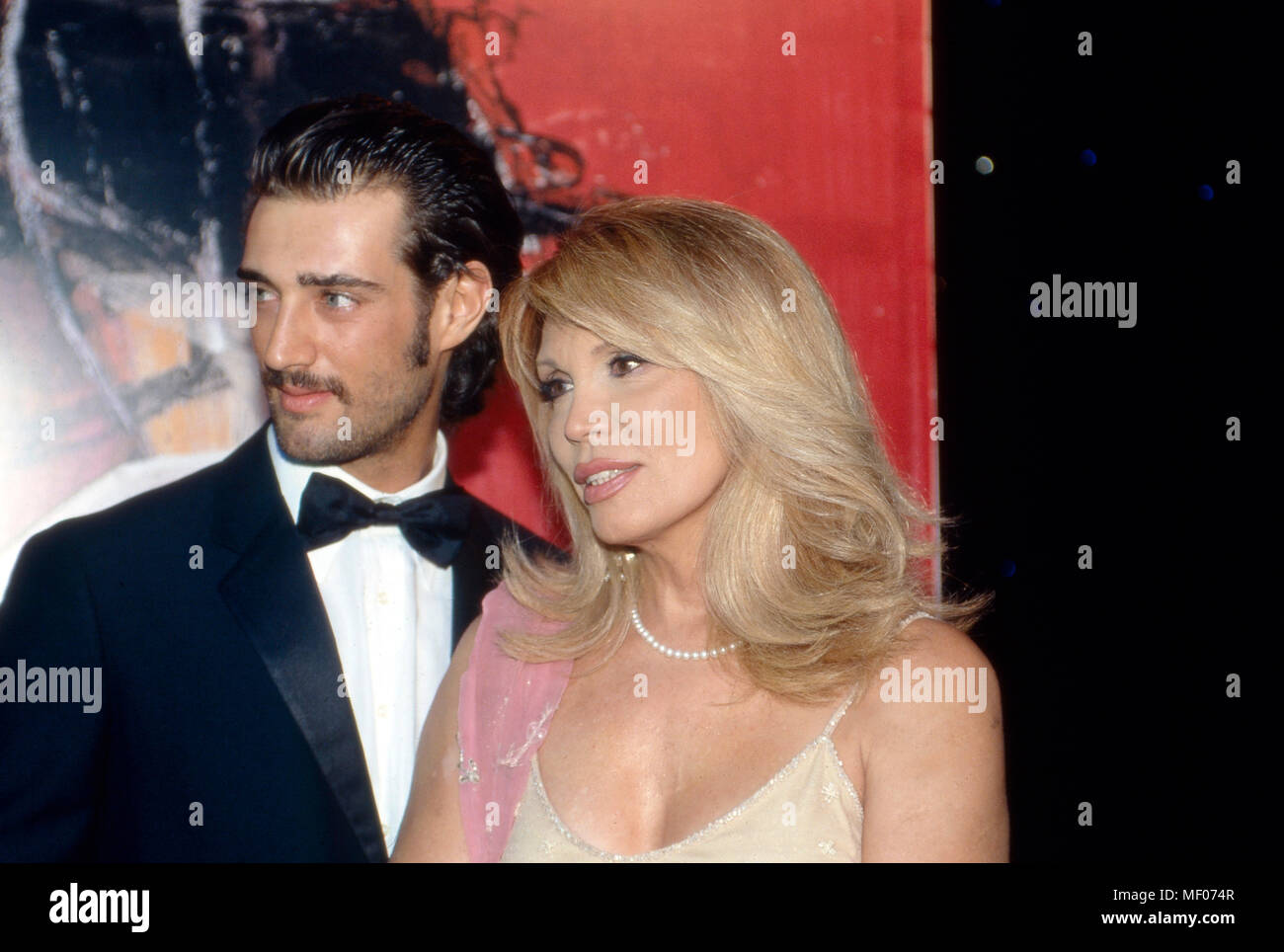 Amanda lear 2000s hi-res stock photography and images - Alamy