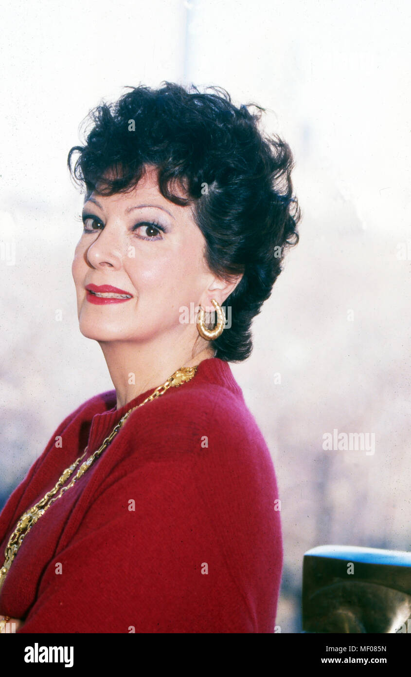 Anna Moffo, amerikanische Opernsängerin zuhause in ihrer Wohnung in New ...