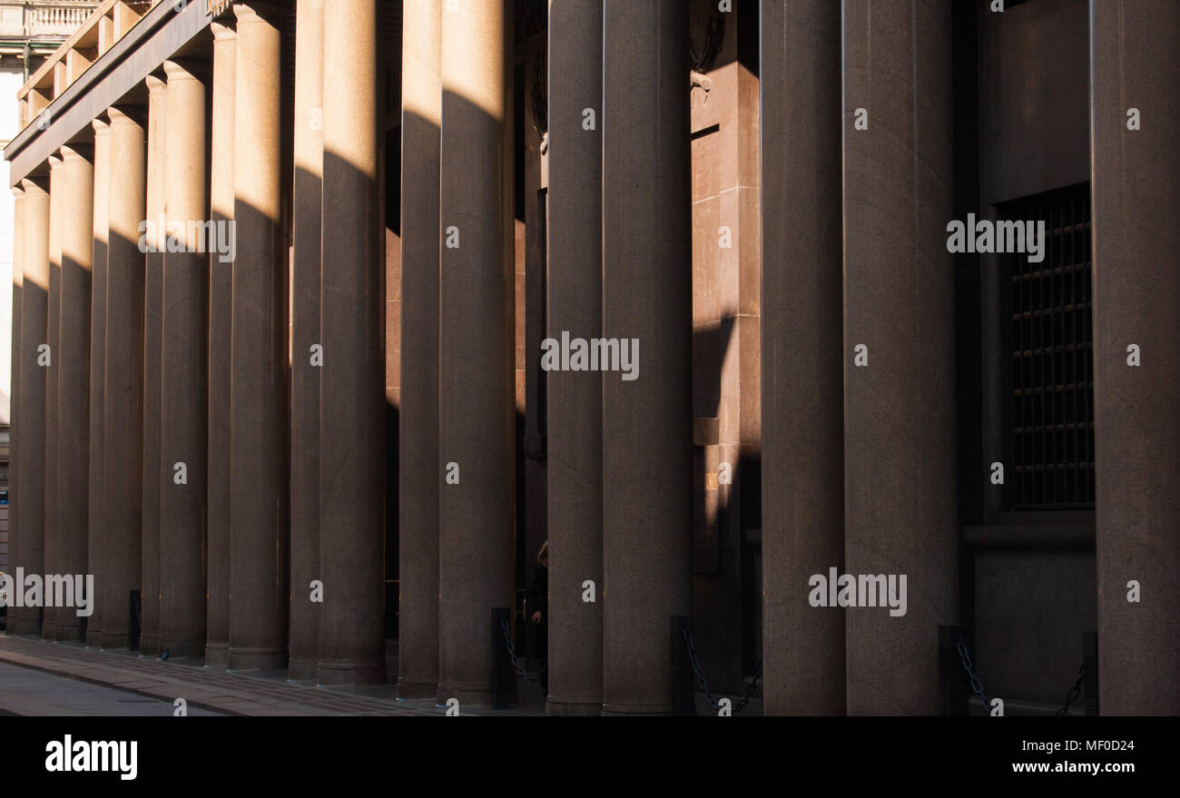 Colonnade of marble hi-res stock photography and images - Alamy