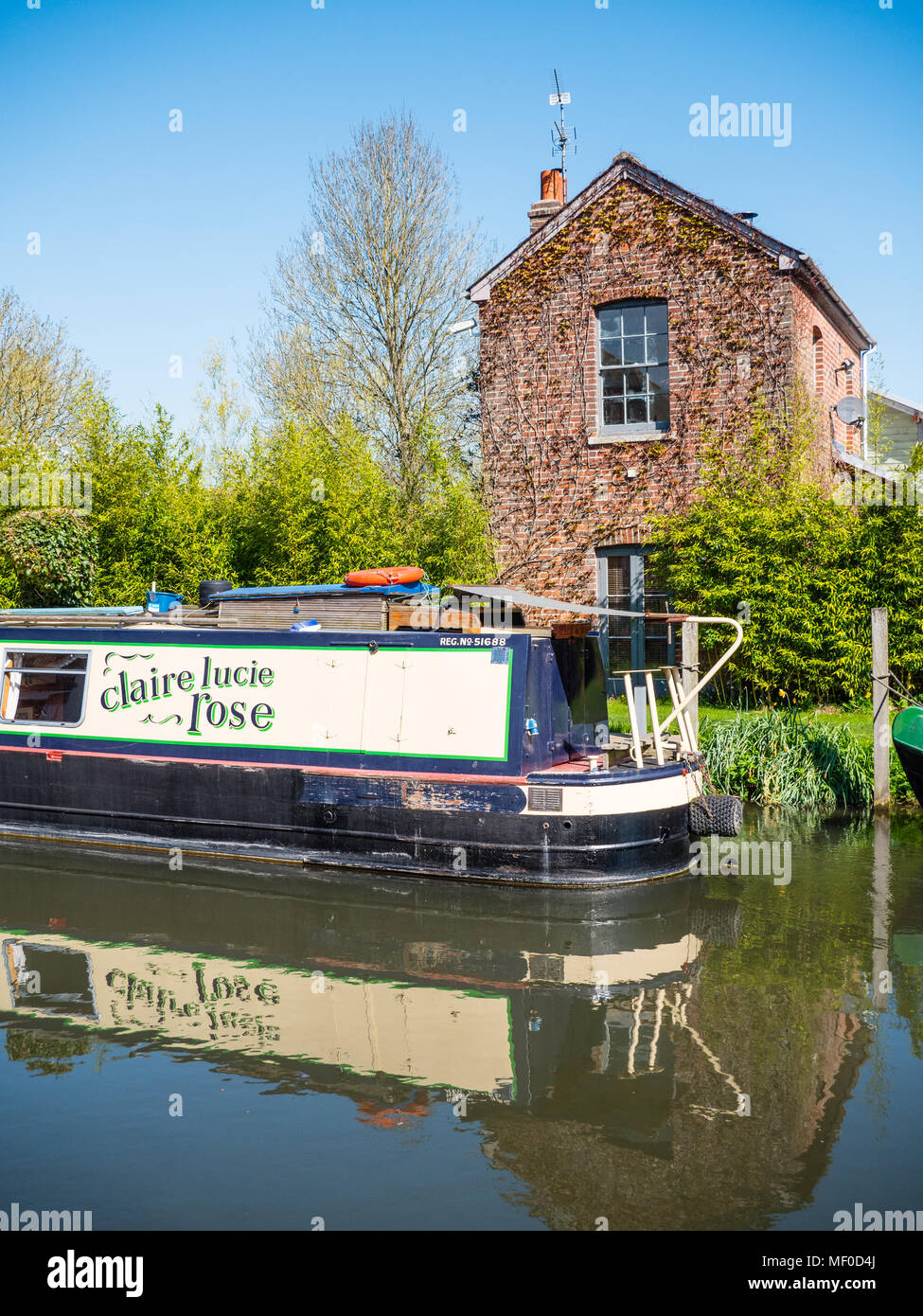 Narrowboat, River Kennet, Newbury, Berkshire, England, UK, GB Stock ...