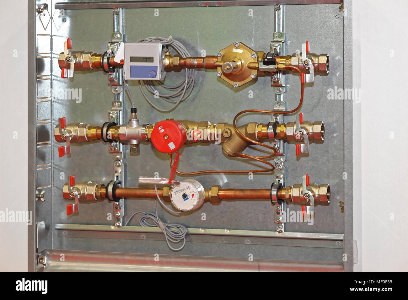 Digital Heat Meter Device for Thermal Energy Flow Stock Photo - Alamy