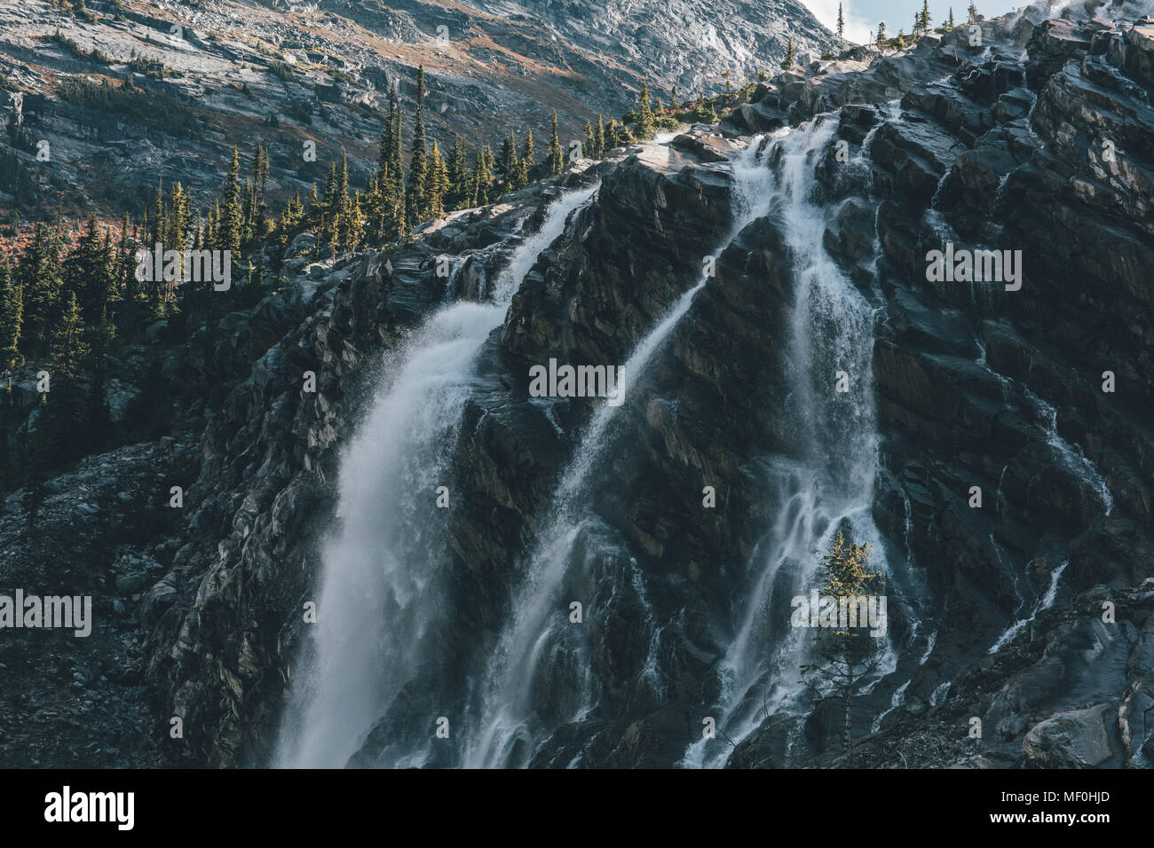 British columbia waterfall image hi-res stock photography and images ...