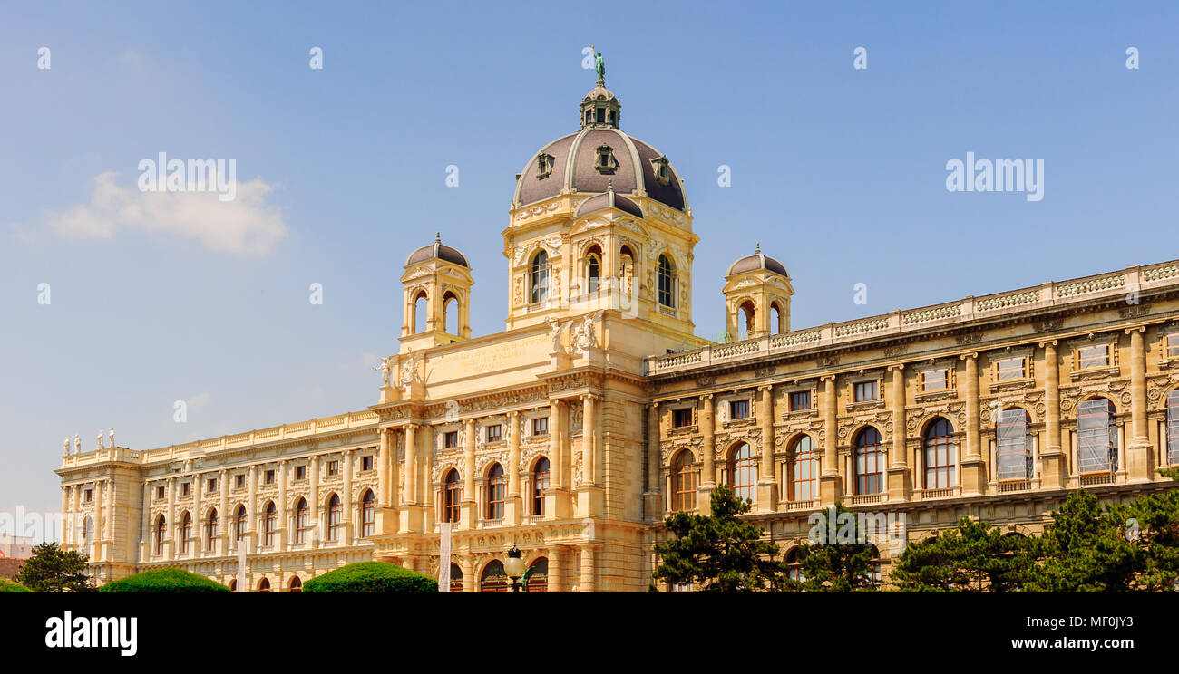 Kunsthistorisches Museum ("Museum of Art History", "Museum of Fine Arts ...