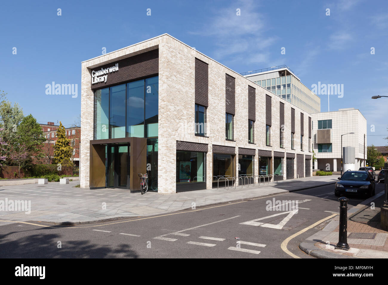 Camberwell london street hi-res stock photography and images - Alamy