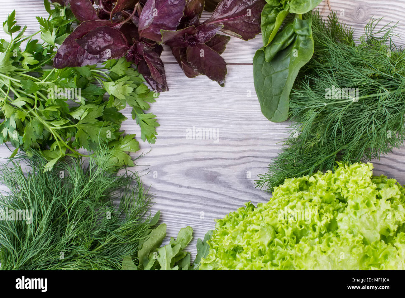 Frame from fresh herbs and vegetables Stock Photo - Alamy