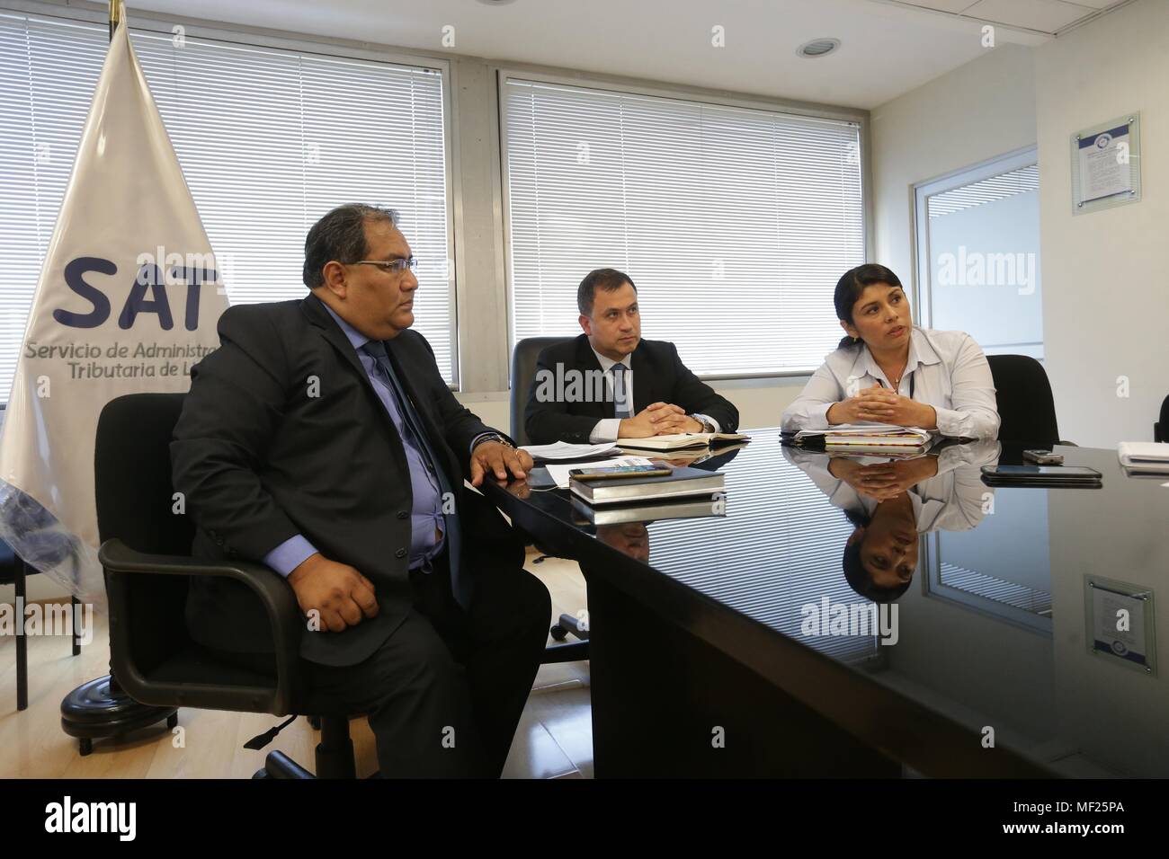 LIMA, LUNES 23 DE ABRIL DEL 2018 ENTREVISTA CON REPRESENTANTES DEL SAT ...