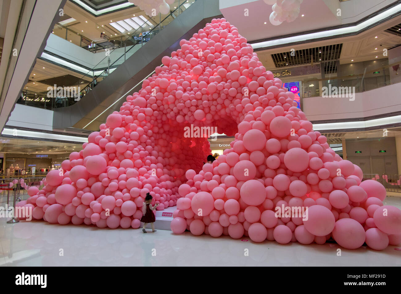 Shanghai, Shanghai, China. 24th Apr, 2018. Shanghai, CHINA-About ...