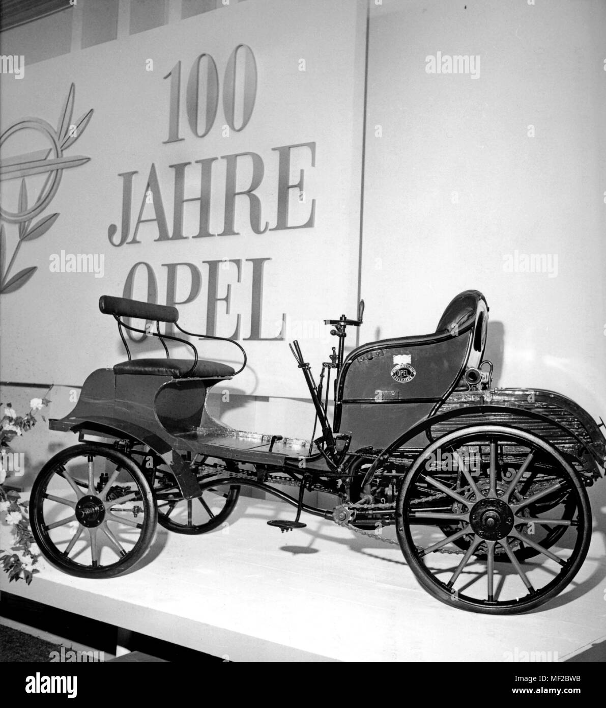 An Opel motor vehicle of the type "patent automobile system Lutzmann ...