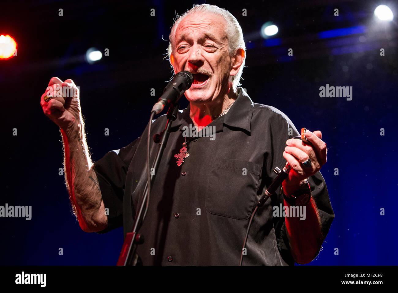 Gospel duo hi-res stock photography and images - Alamy