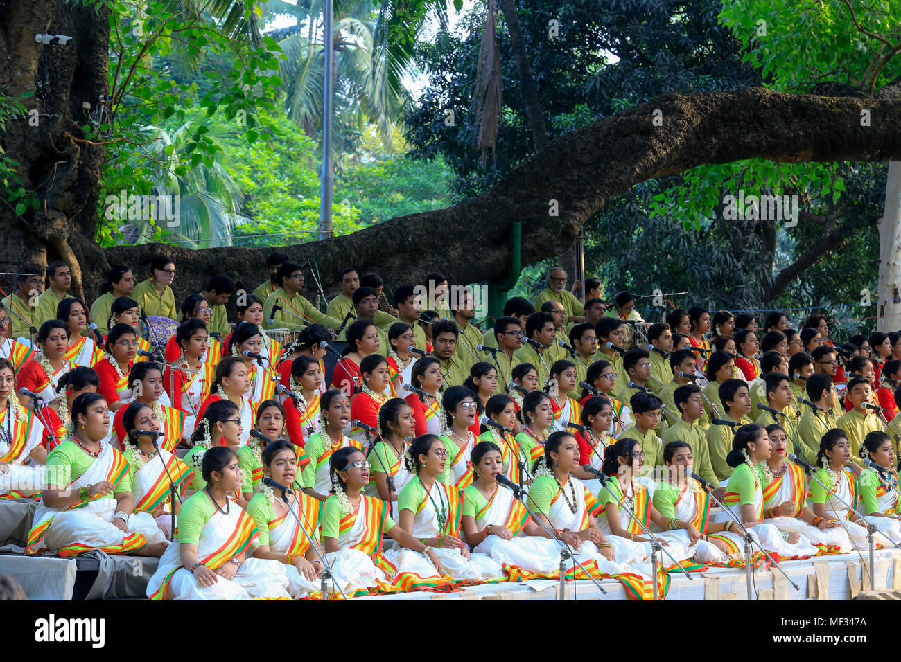 Chhayanaut’s singers sing a Boishakhi song to celebrate ‘Pohela ...