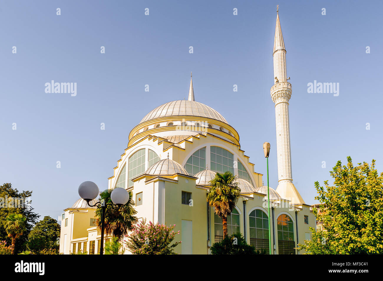 Al zamil mosque hi-res stock photography and images - Alamy
