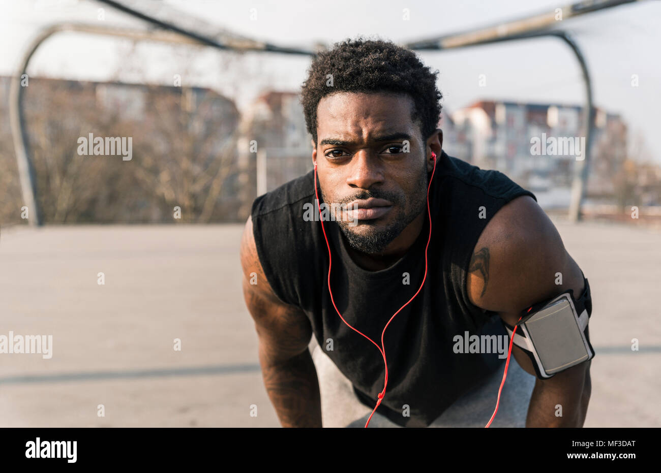 Young man on smartphone hi-res stock photography and images - Alamy