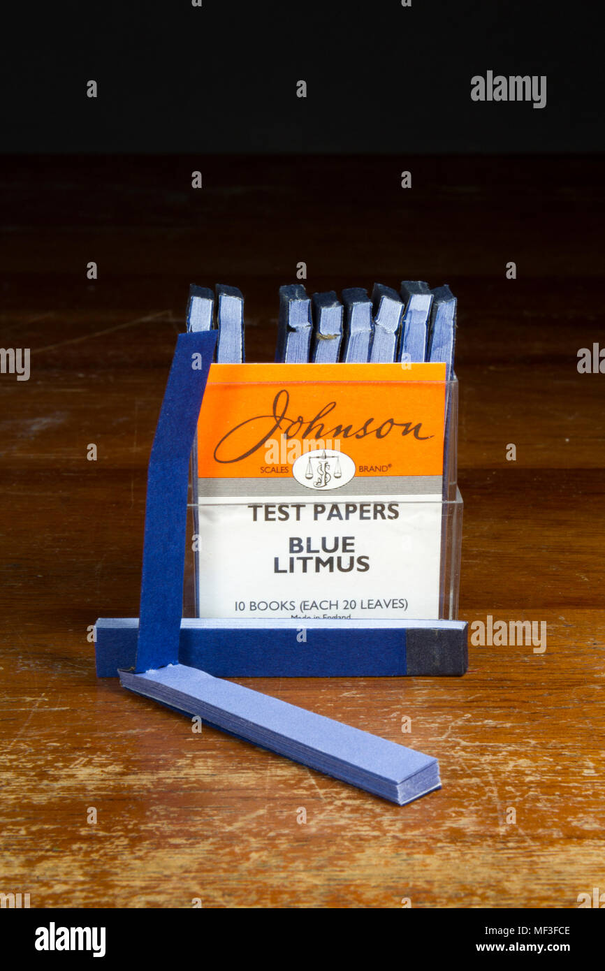 Litmus paper test hi-res stock photography and images - Alamy