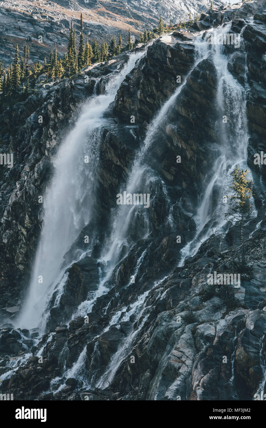 British columbia waterfall image hi-res stock photography and images ...