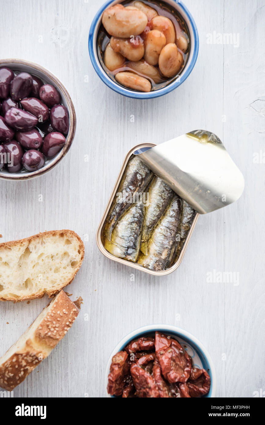 Canned sardines hi-res stock photography and images - Alamy
