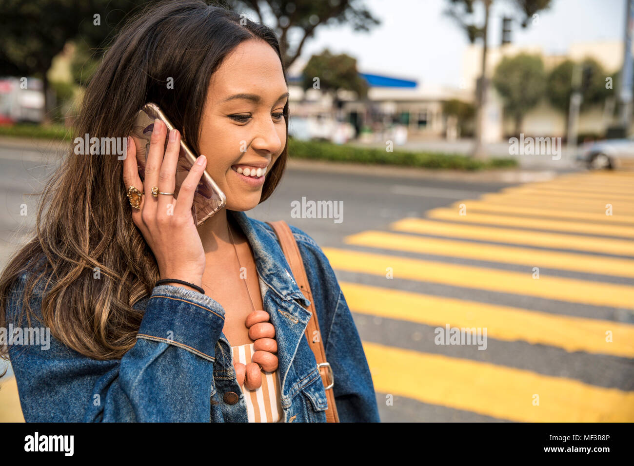 Beautiful emotional woman talking hi-res stock photography and images ...