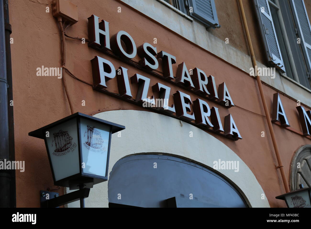 Pizzeria Exterior in Rome, Italy Stock Photo - Alamy