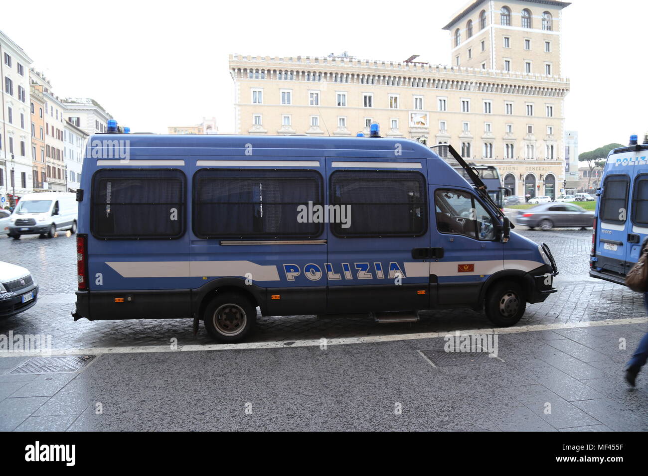 Italian police van hi-res stock photography and images - Alamy