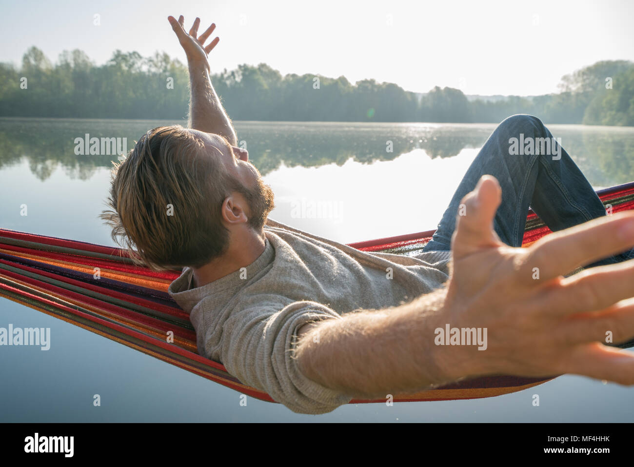 Arms wide open hi-res stock photography and images - Alamy