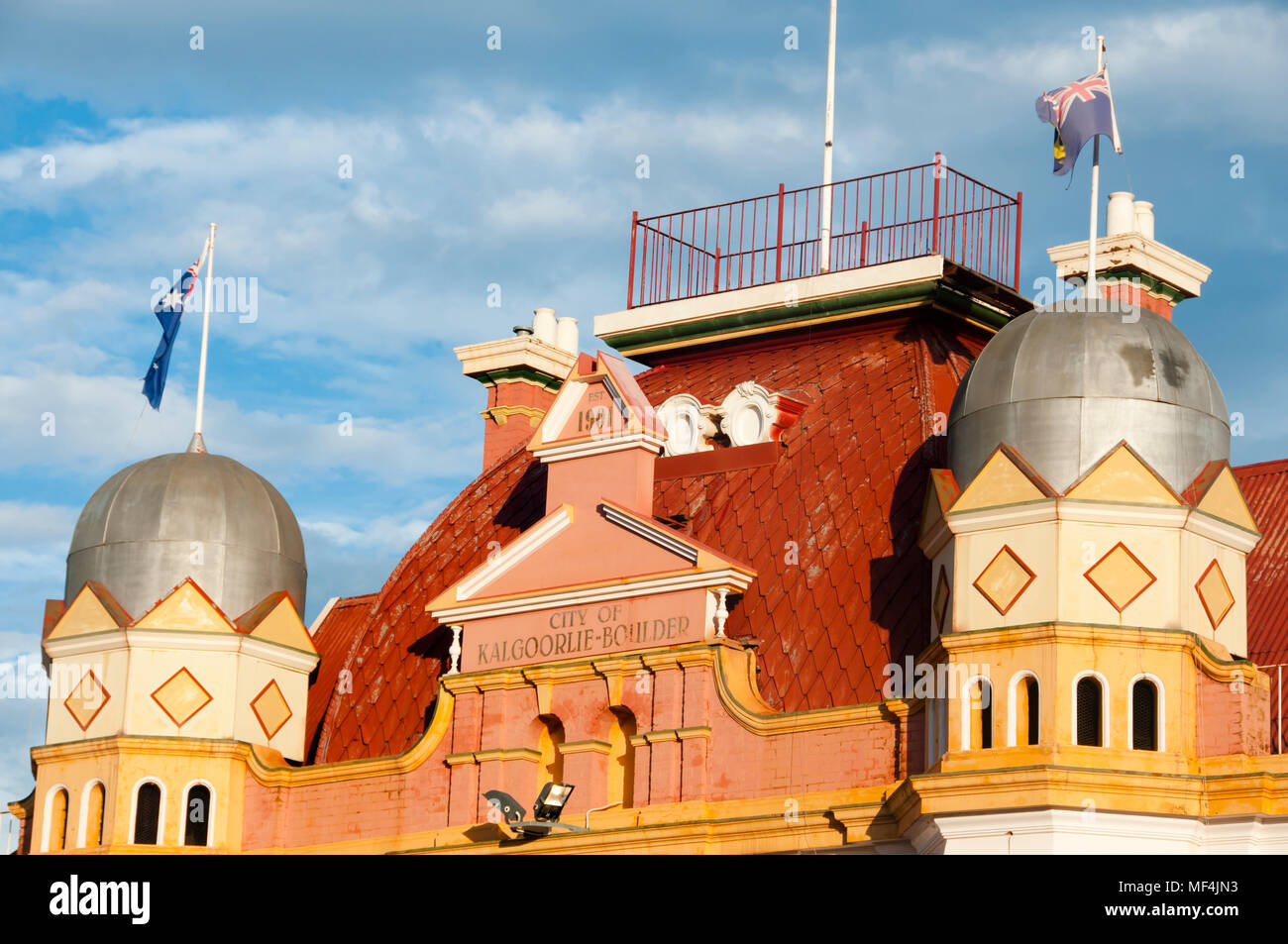 Gold rush building hi-res stock photography and images - Alamy