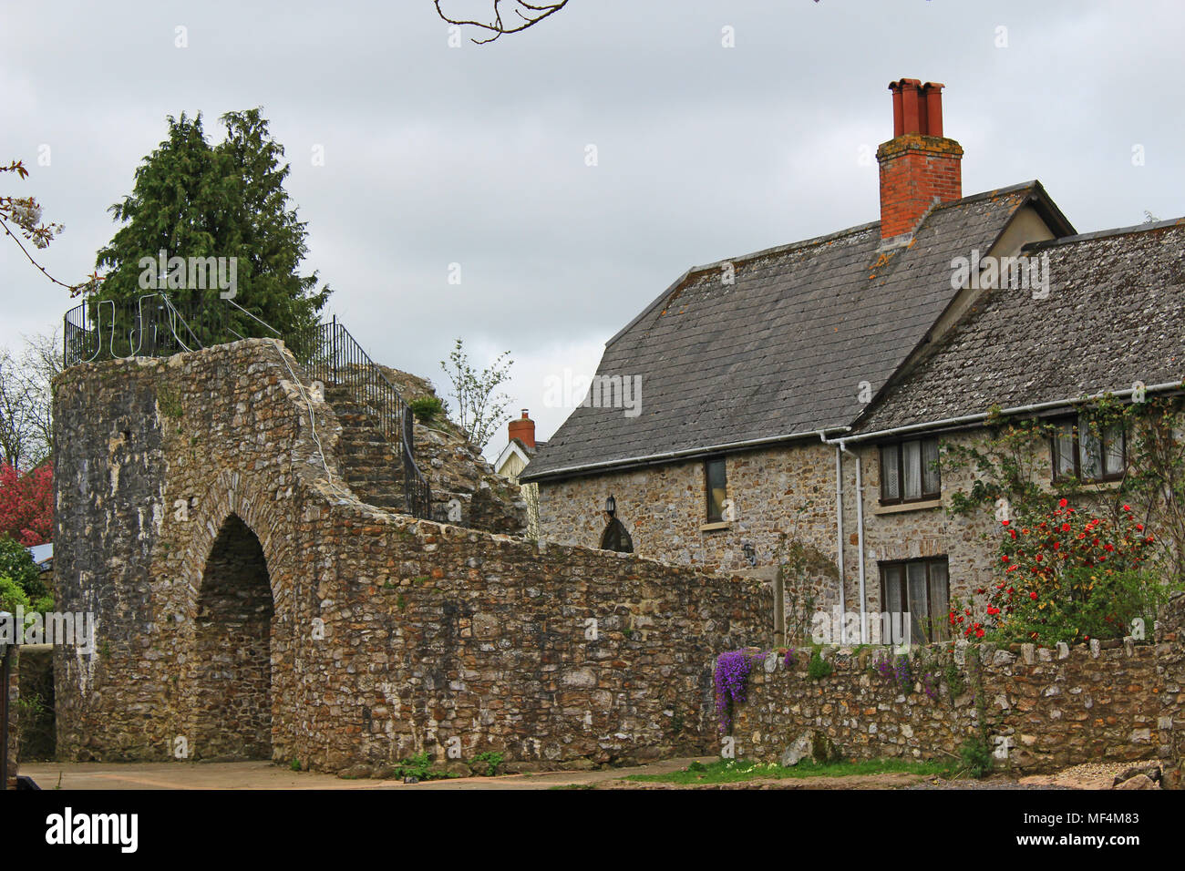 Hemyock castle hi-res stock photography and images - Alamy