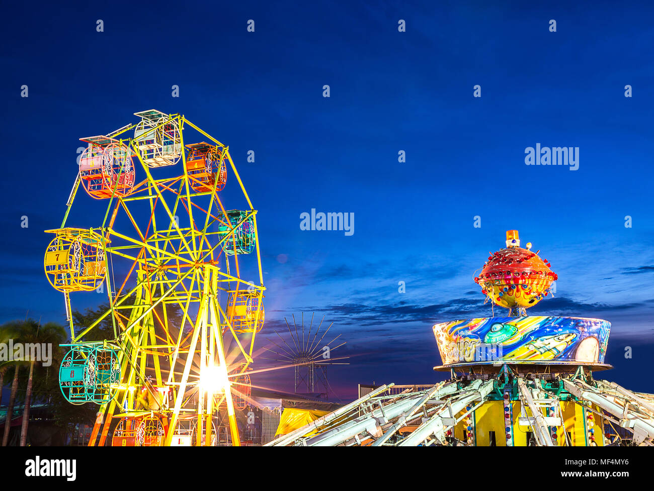 Fairground ride gravity hi-res stock photography and images - Alamy