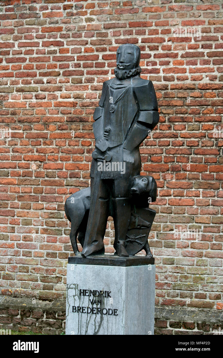 Netherlands,Holland,Utrecht,Vianen,june 2016:Statue Hendrik van ...
