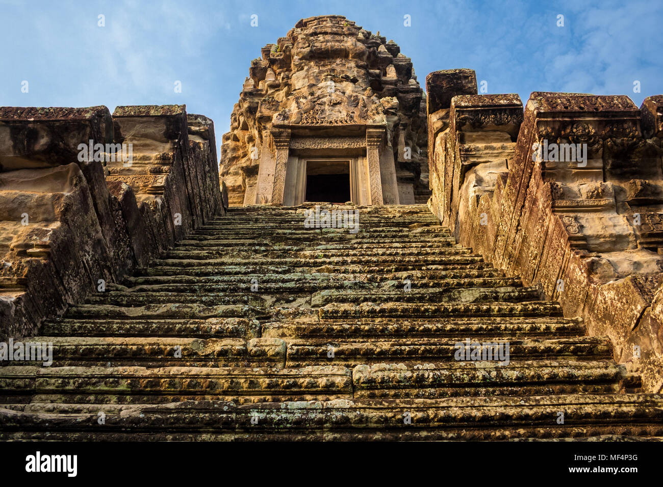 Angkor wat five towers hi-res stock photography and images - Alamy