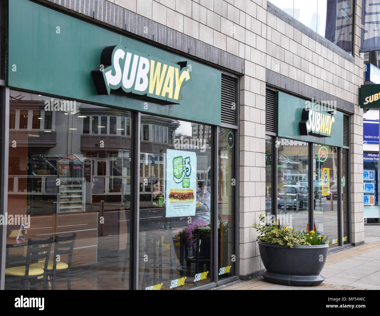 Subway eatery sign hi-res stock photography and images - Alamy