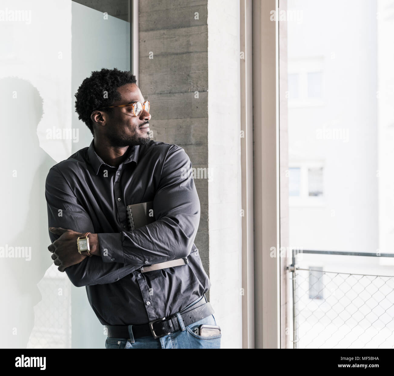 Lean out of window hi-res stock photography and images - Alamy