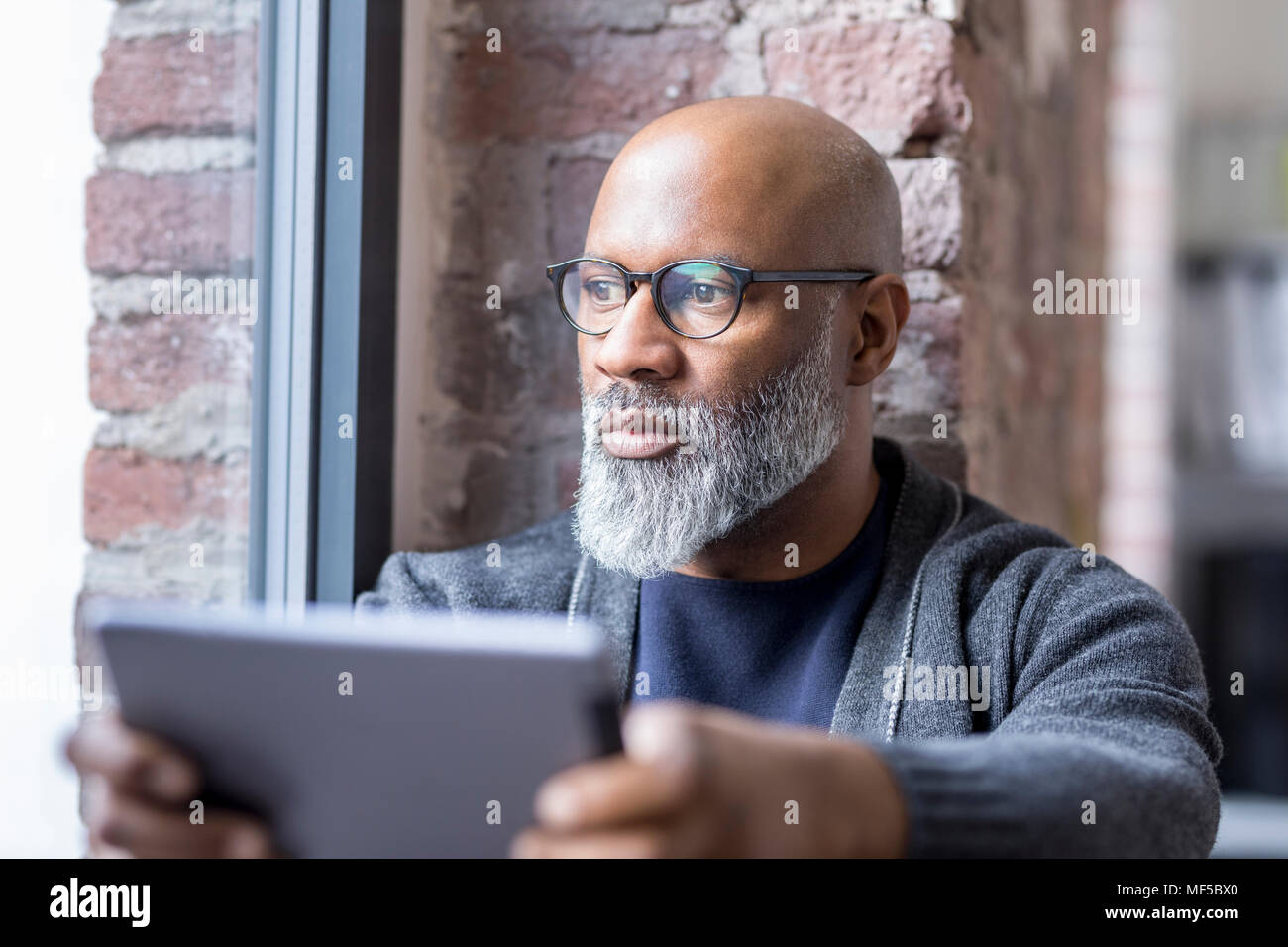 Mini portraits hi-res stock photography and images - Alamy
