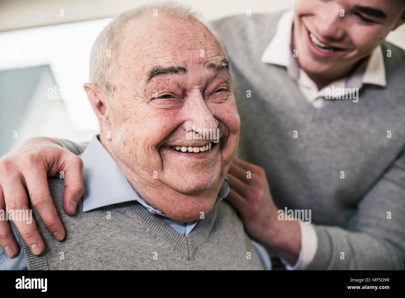 Senior elderly happy man close hi-res stock photography and images - Alamy