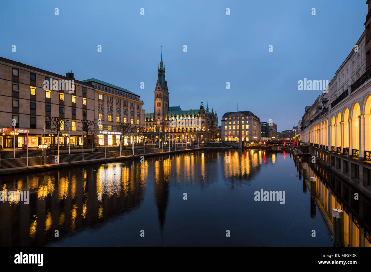 City hall little alster blue hour hi-res stock photography and images ...