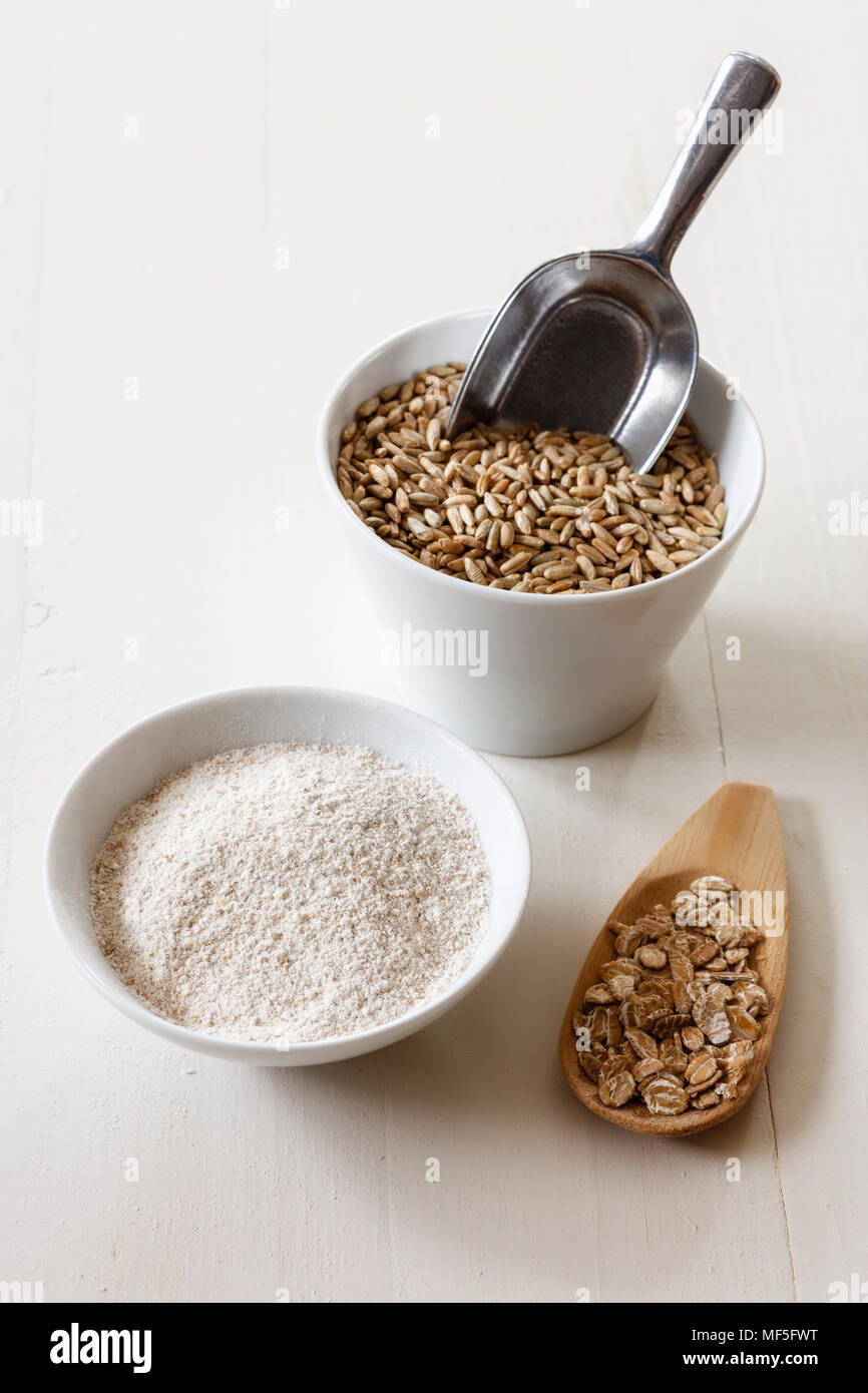 Flour grains hi-res stock photography and images - Alamy