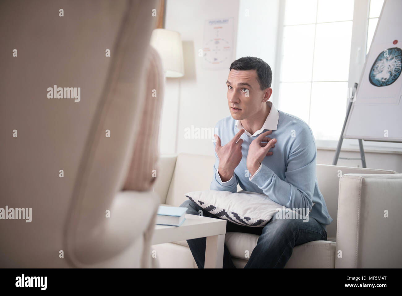 Man complain hi-res stock photography and images - Alamy
