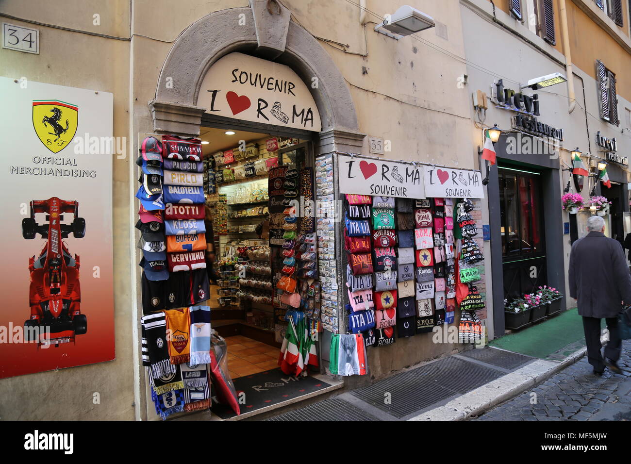 Souvenirs rome italy hi-res stock photography and images - Alamy