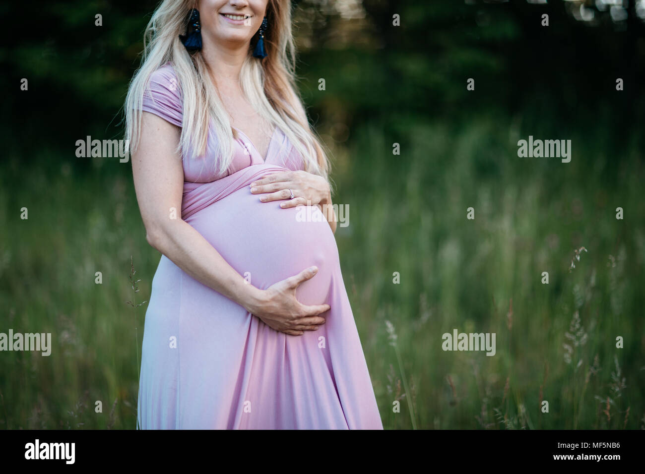 Pregnancy bump hi-res stock photography and images - Alamy