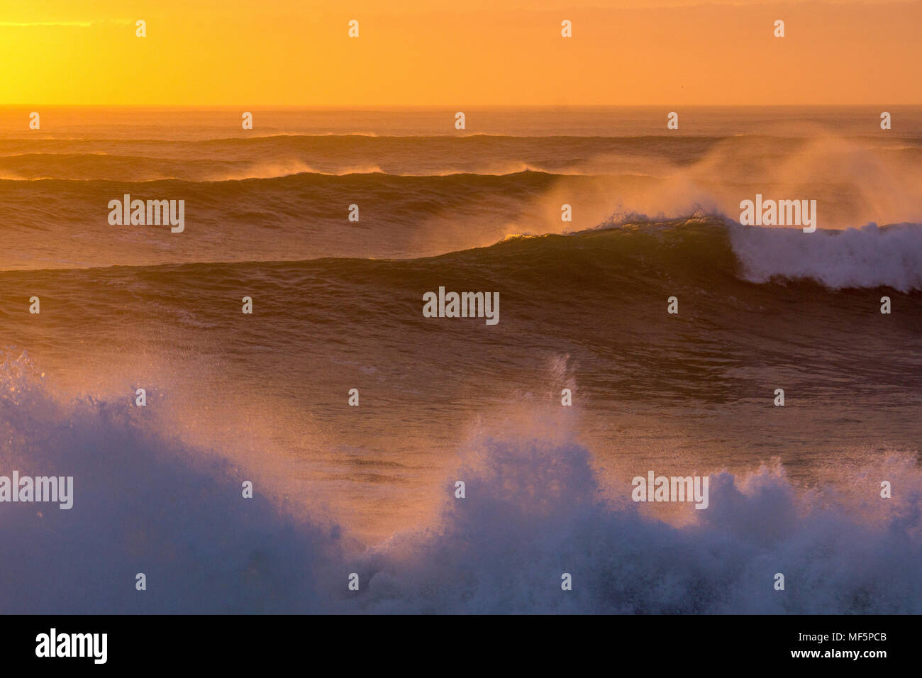 Power of ocean hi-res stock photography and images - Alamy