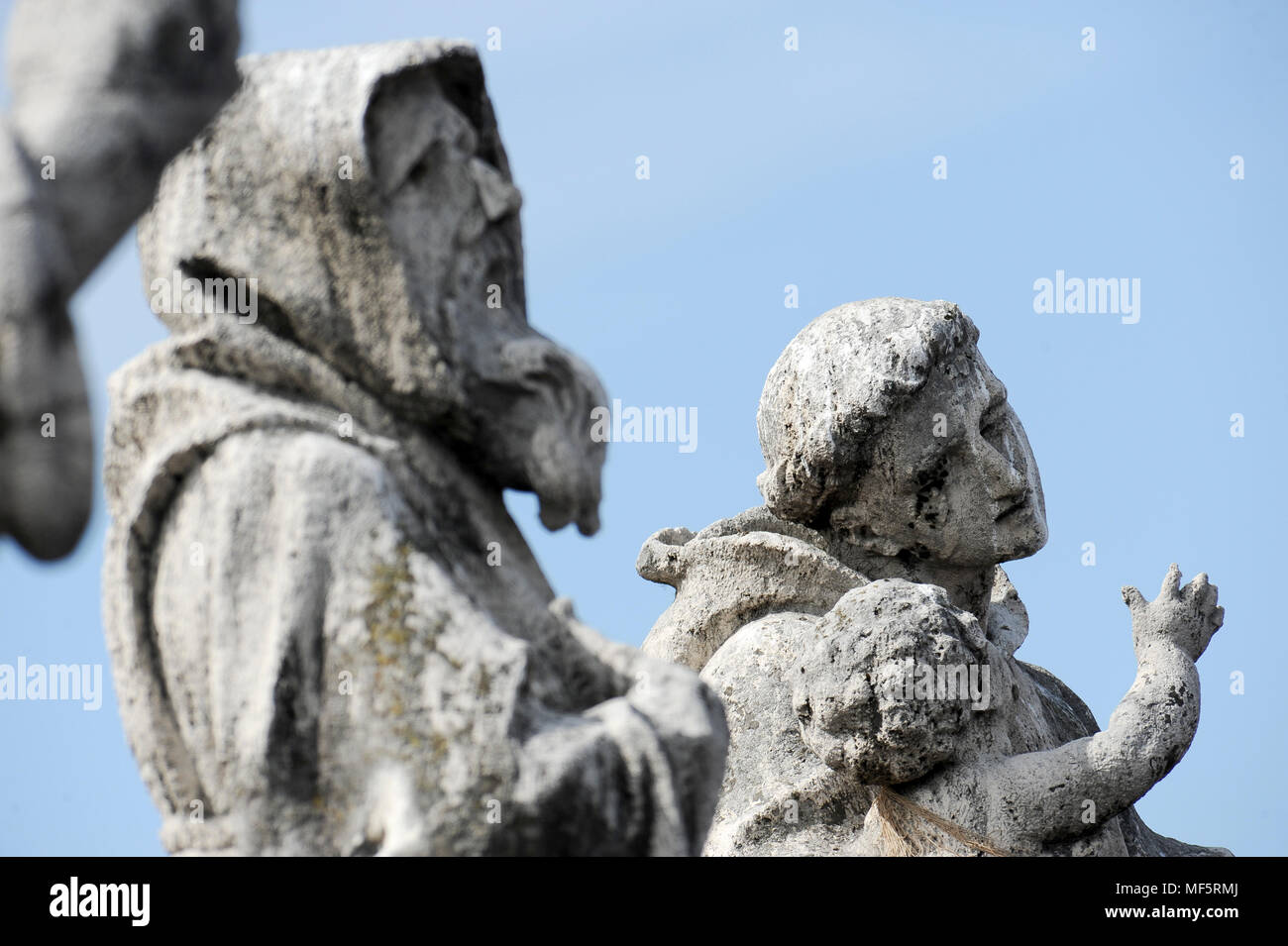 Gian Lorenzo Bernini's colonnade at St. Peter's Square of Papale ...