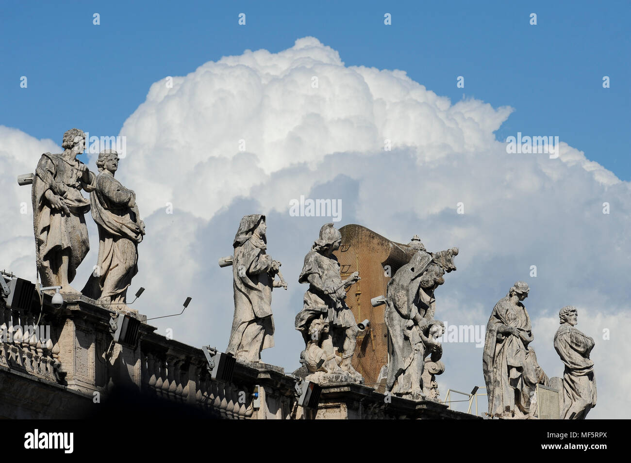 Gian Lorenzo Bernini's colonnade at St. Peter's Square of Papale ...